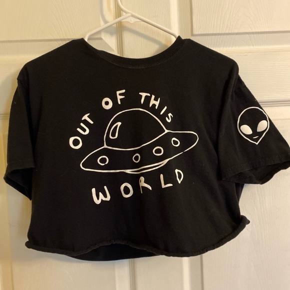 hype means nothing | Tops | Cool Black Alien Crop Top | Poshmark